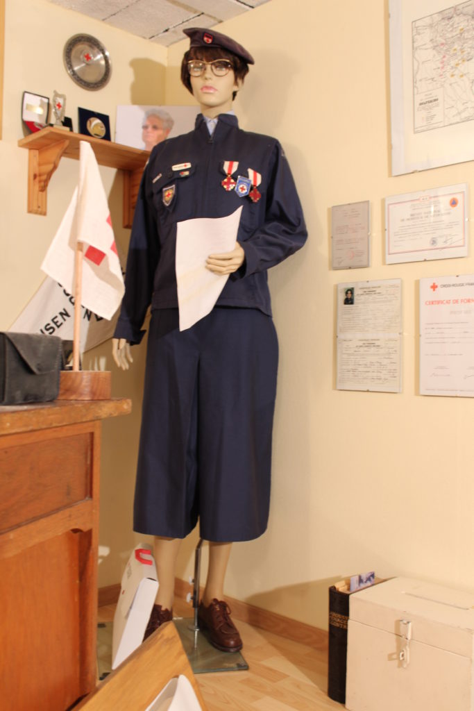 Uniforme Dirigeant de la Croix-Rouge Française (1970)